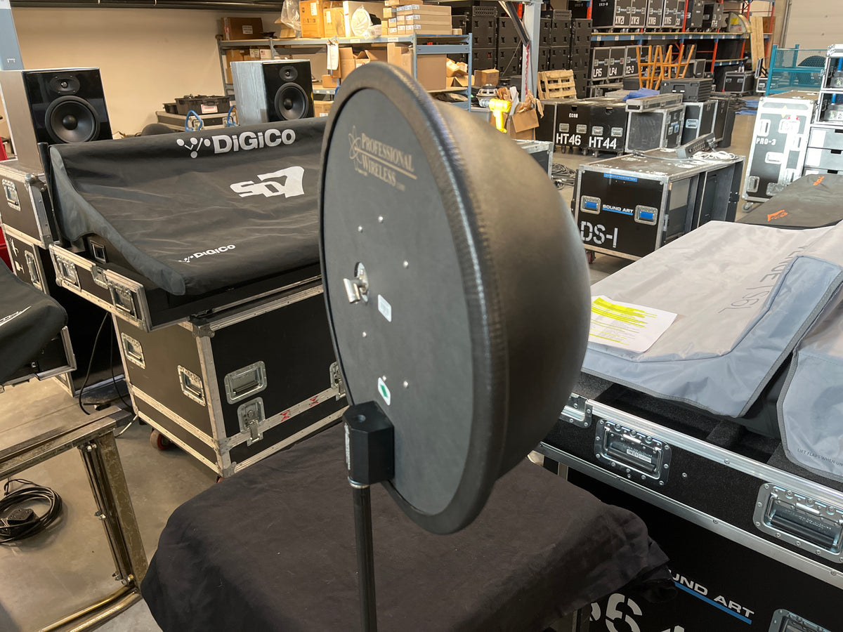 Used Shure HA-8091 Domed Helical antenna – Sound Art Used Gear